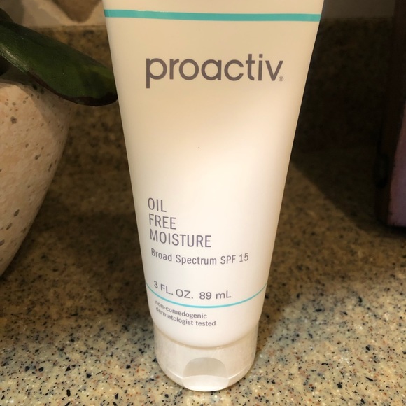 Proactiv | Makeup | Proactiv Oil Free Moisture Wspf 5 New | Poshmark